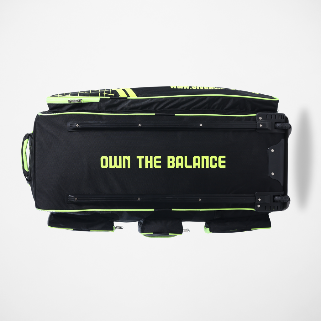 Falcon Wheelie Kit Bag - Black & Green – 5ivebypenta